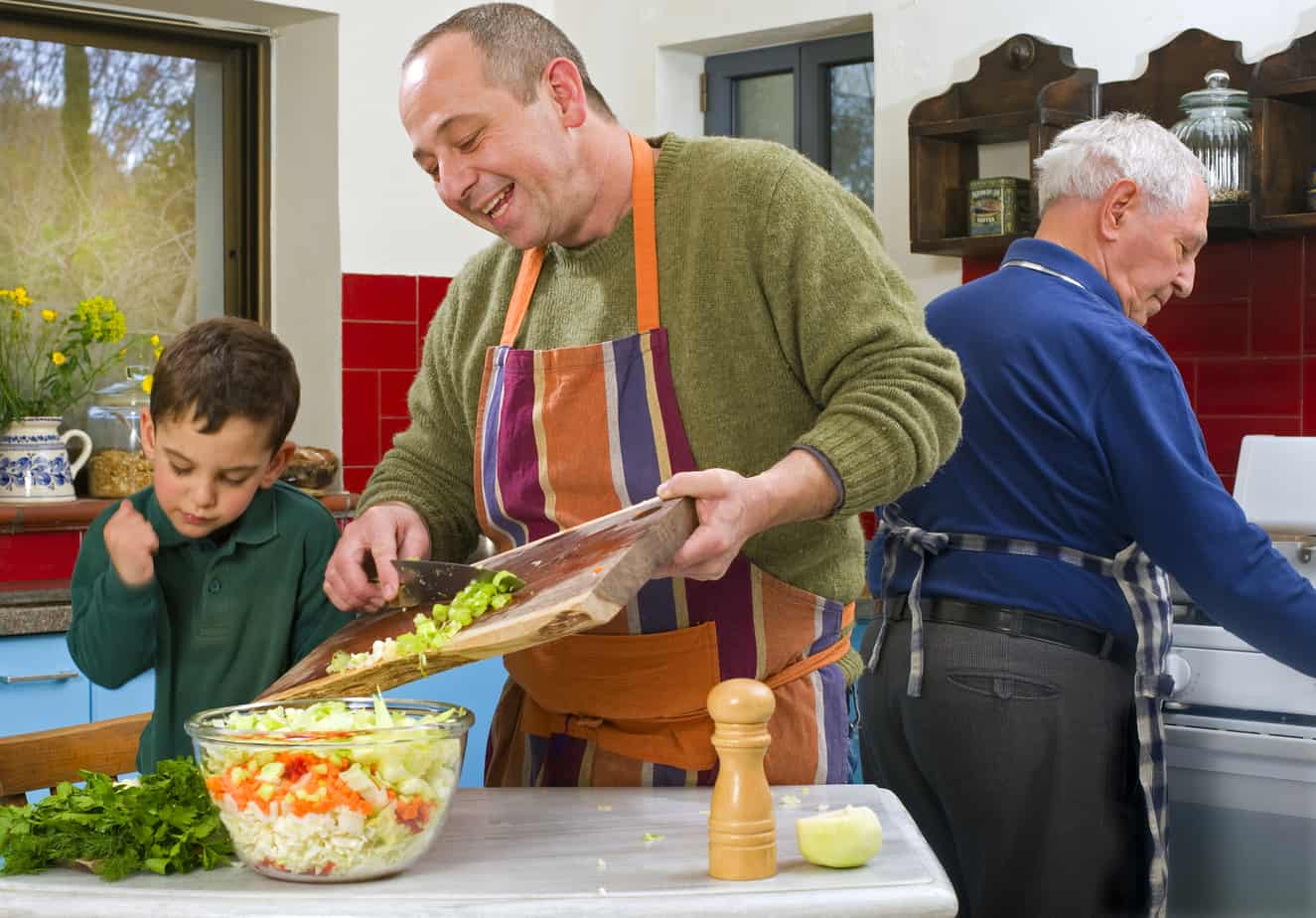 How To Make Mealtimes More Fun For Children With Autism 🍳 - Safe Sleep ...